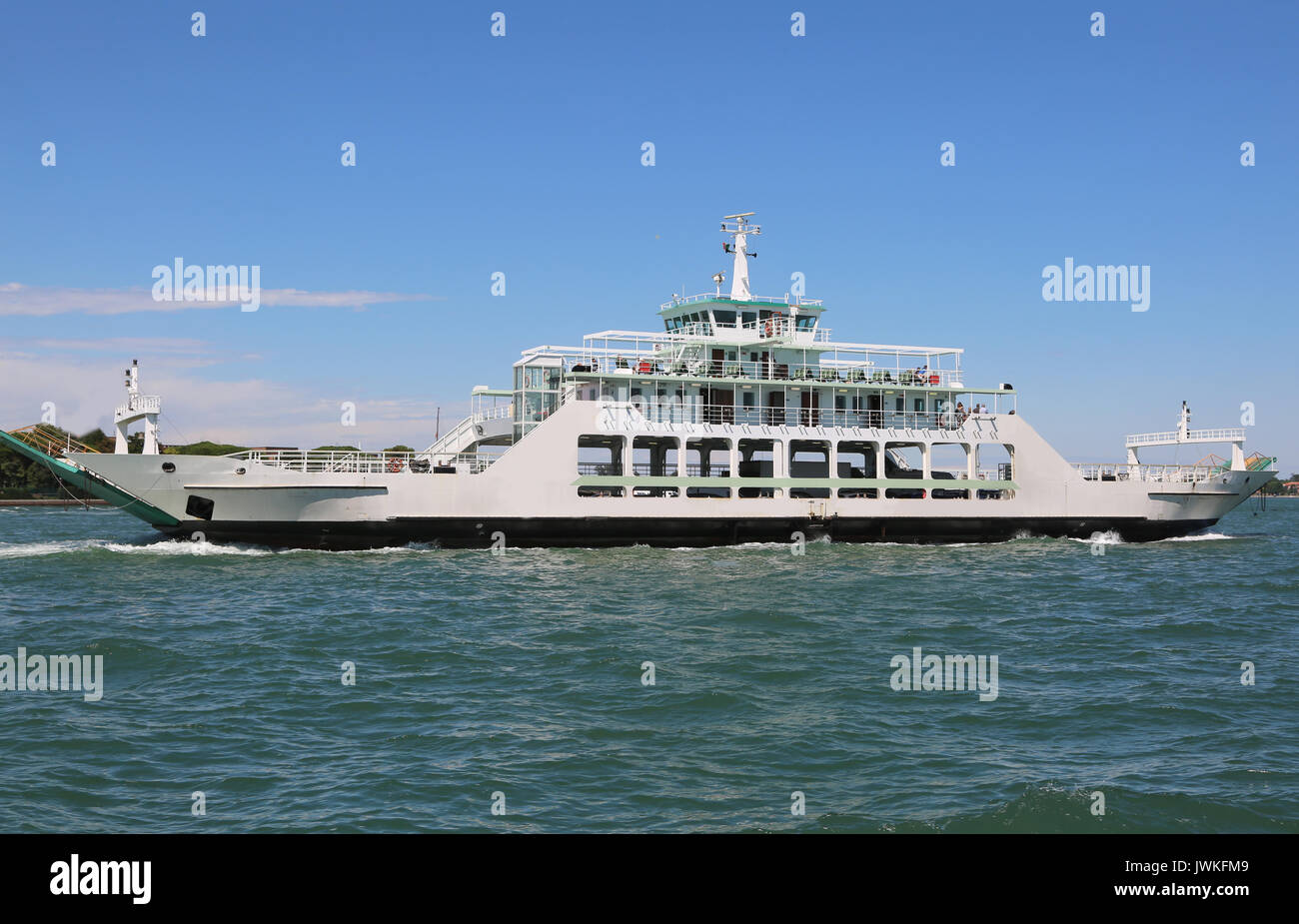 Trucks at sea hi-res stock photography and images - Alamy
