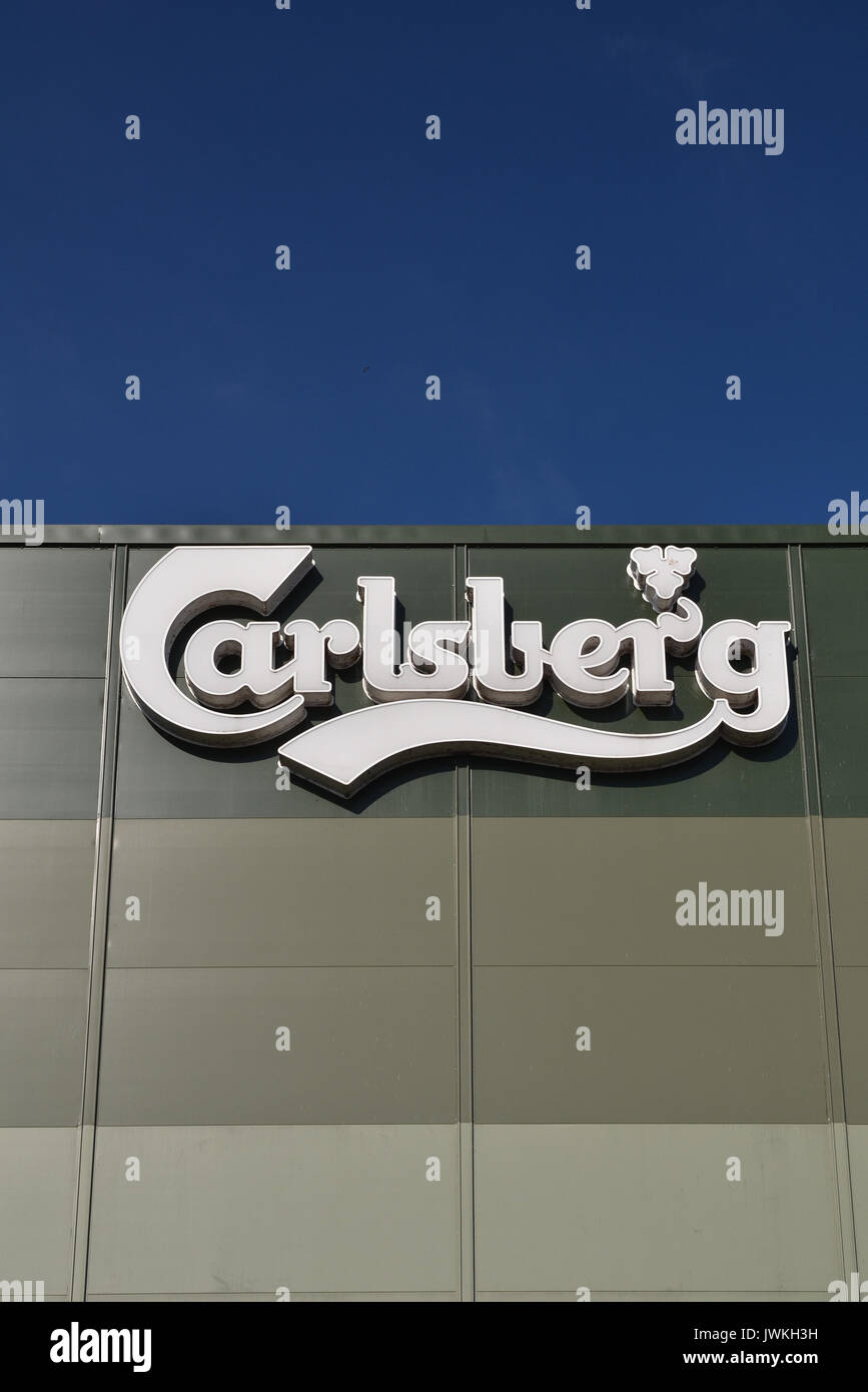 Carlsberg sign hi-res stock photography and images - Alamy