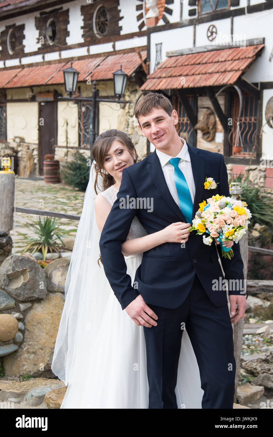 Beautiful married couple in the wedding day Stock Photo - Alamy