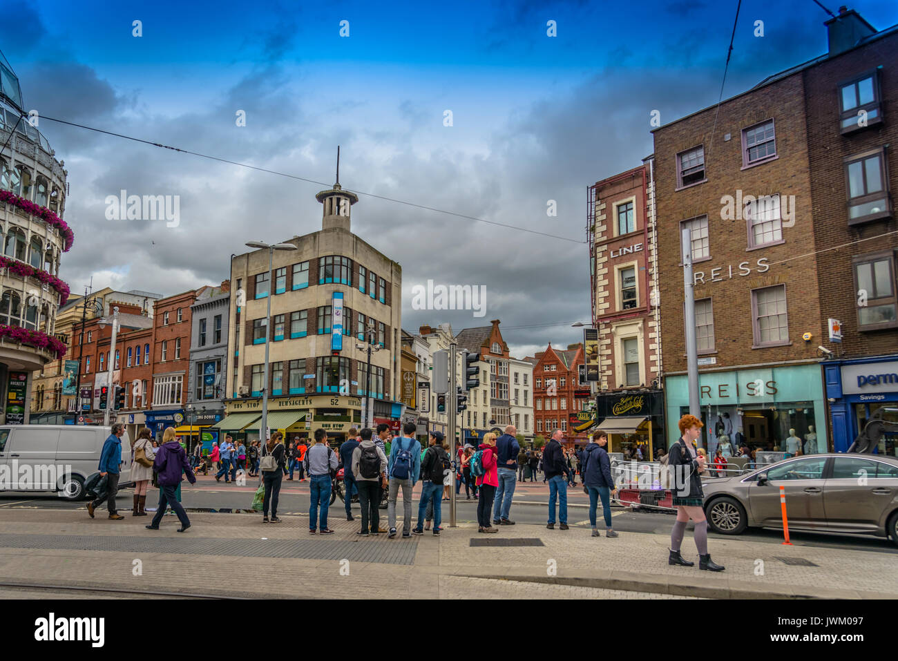 Street Scene in Dublin Ireland Stock Photo - Alamy