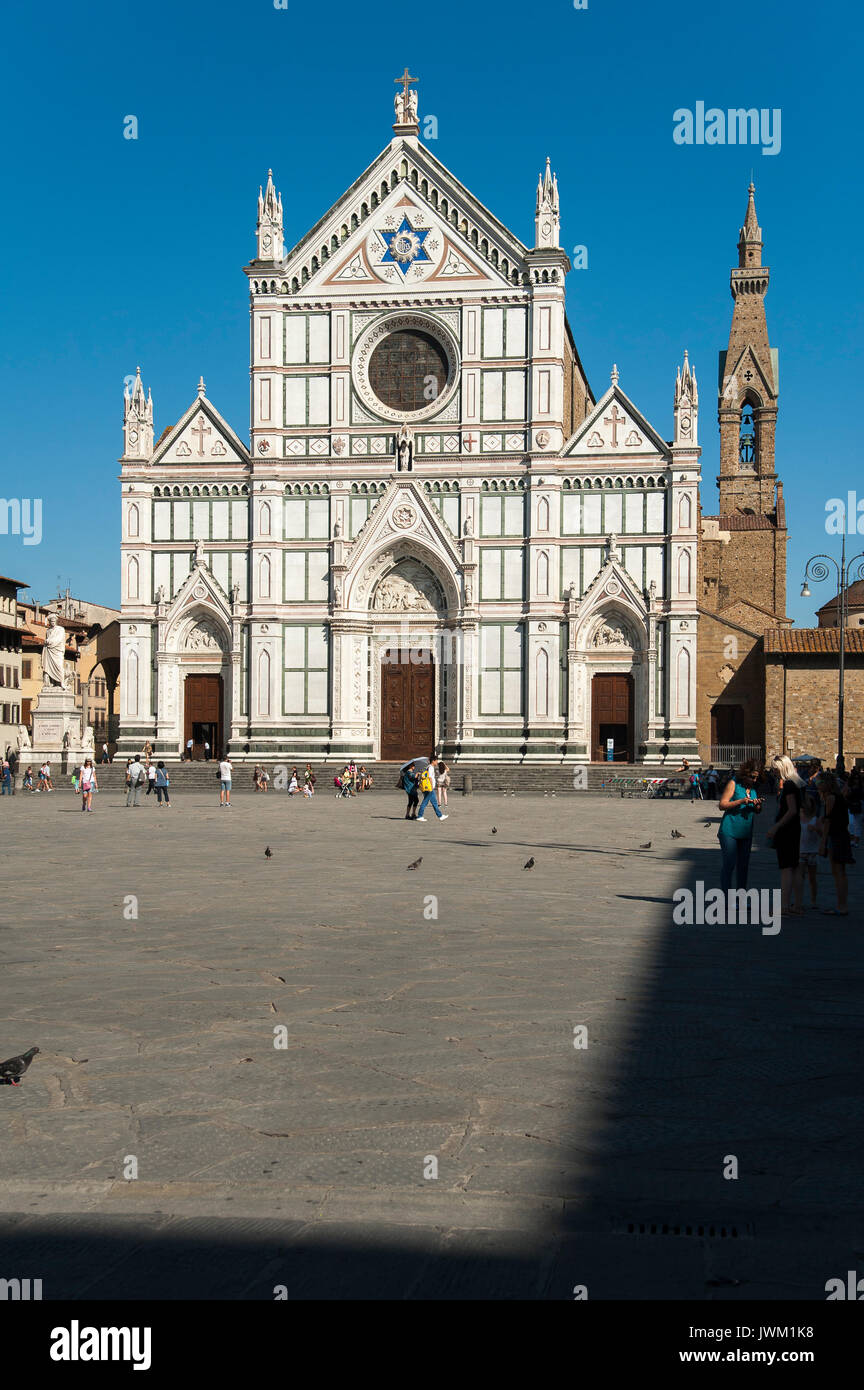 Gothic Basilica di Santa Croce (Basilica of the Holy Cross) on Piazza ...