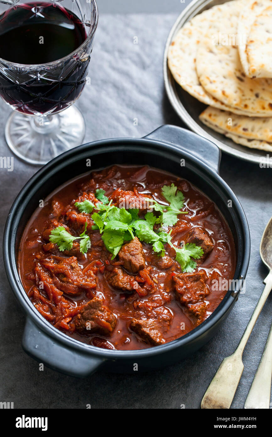 Hot beef curry hi-res stock photography and images - Alamy