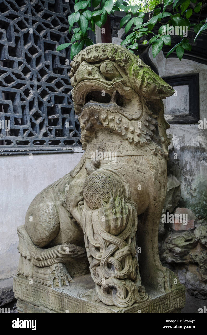 Pan dragon shanghai hi-res stock photography and images - Alamy