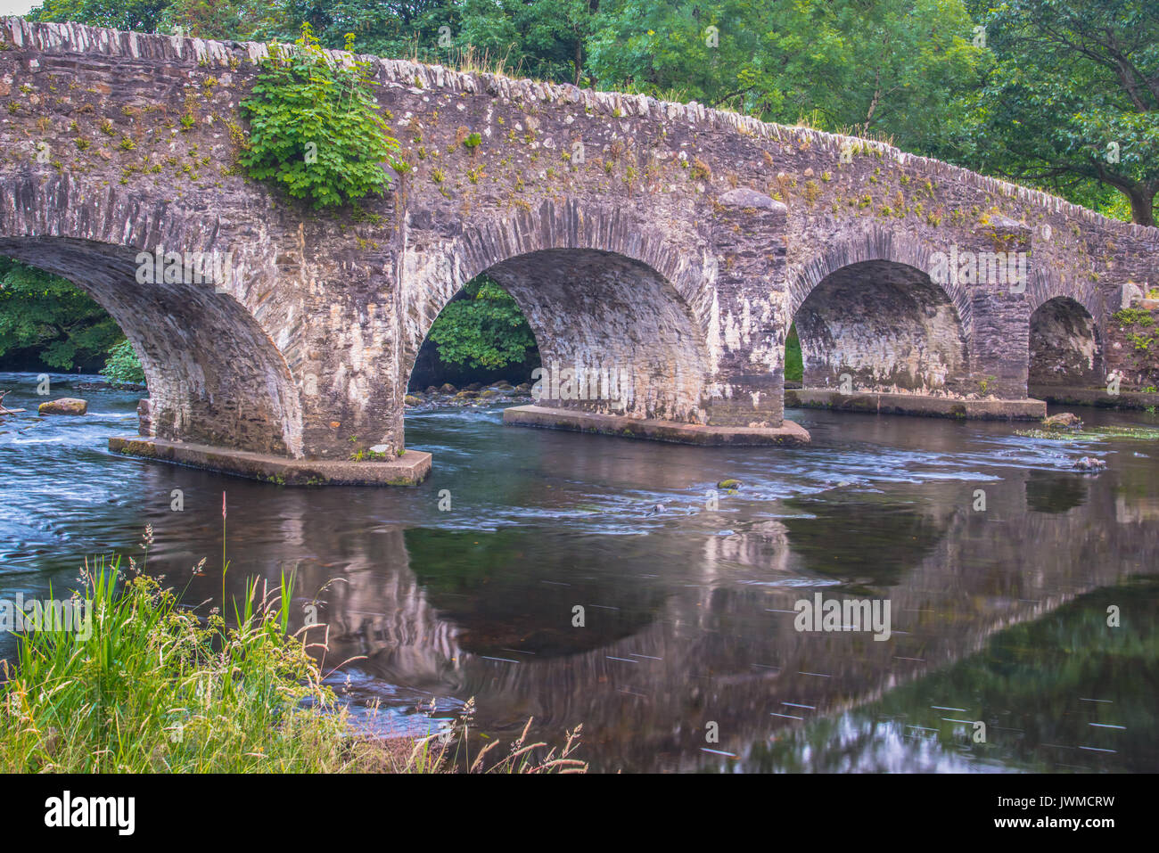 Water over rockes hi-res stock photography and images - Alamy