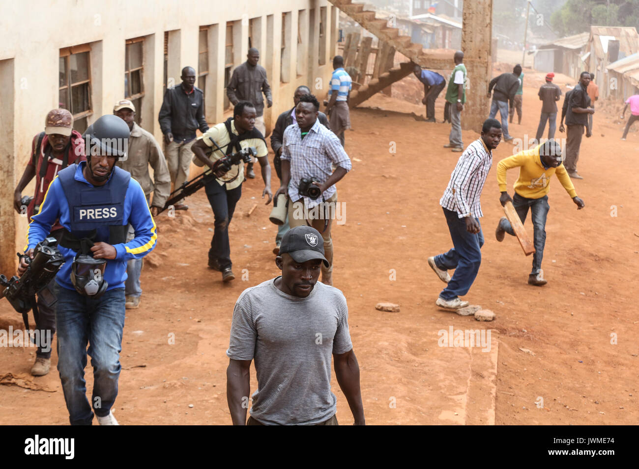 Nairobi, Kenya. 12th Aug, 2017. Journalists and members of the public ...