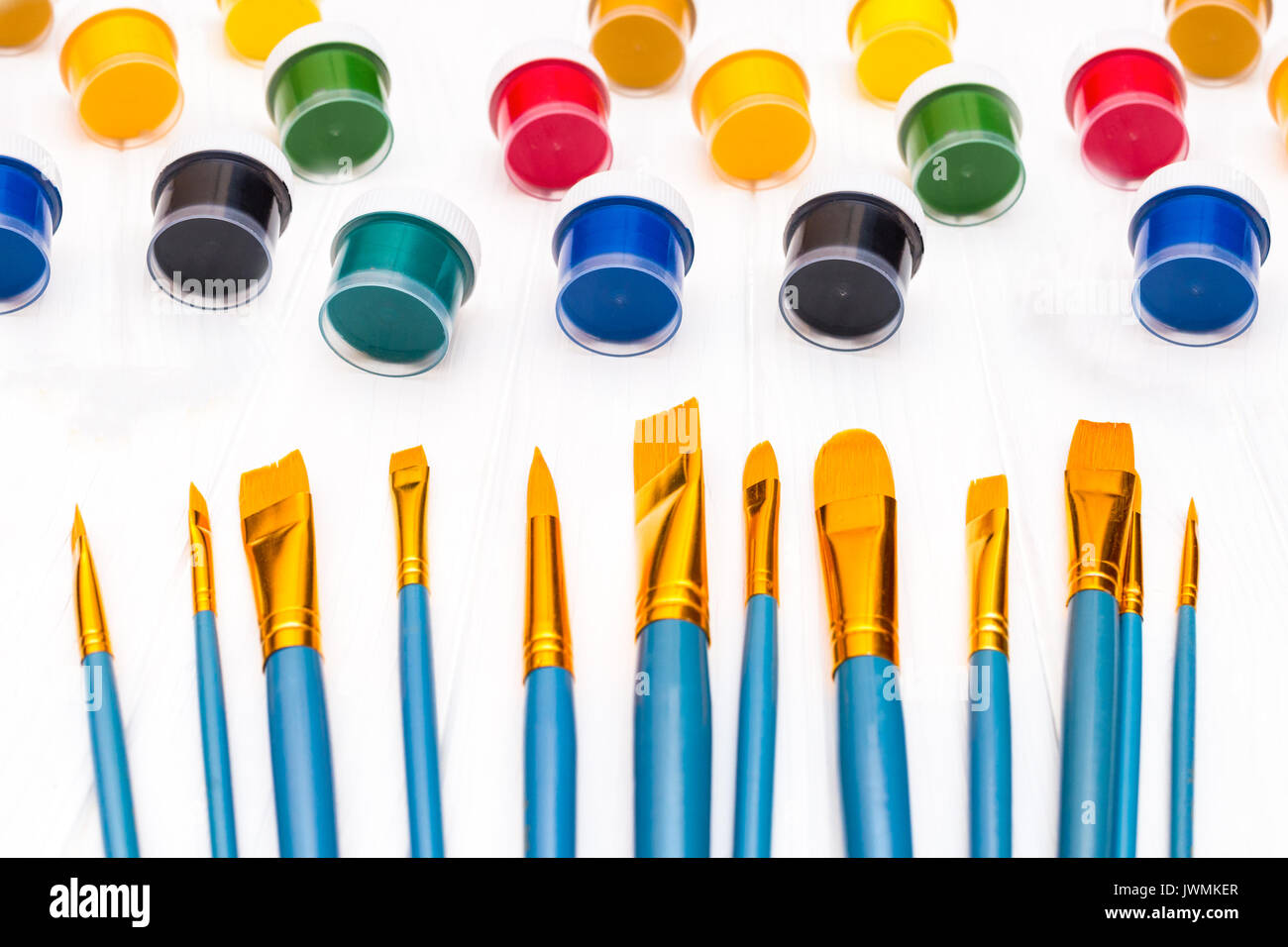 Brushes and paint Stock Photo - Alamy
