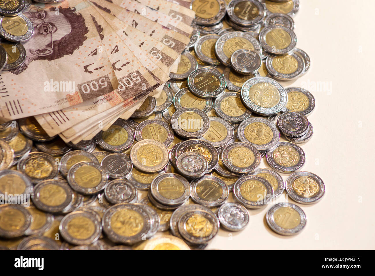 Mexican currency hi-res stock photography and images - Alamy