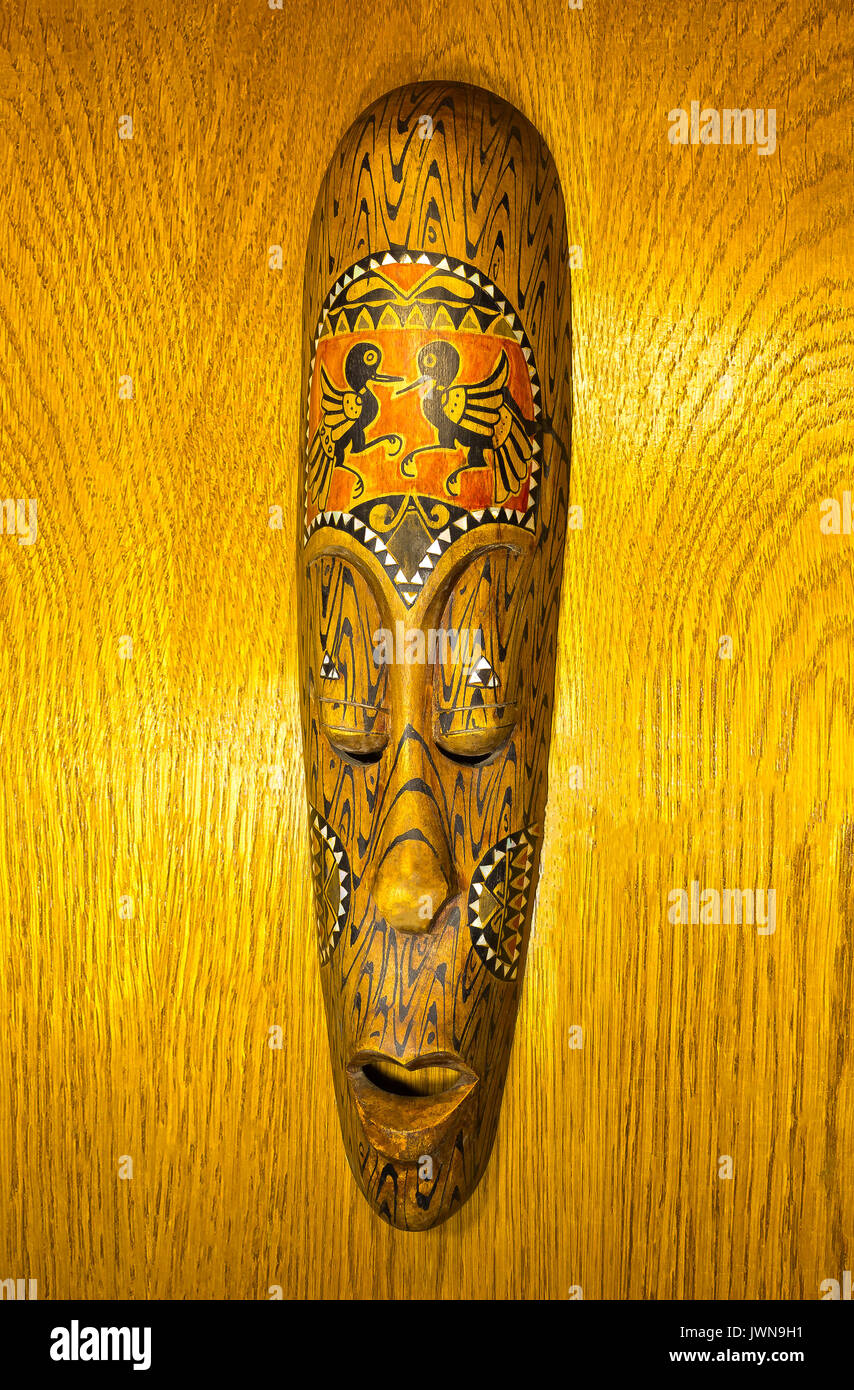 Indonesian mask hi-res stock photography and images - Alamy