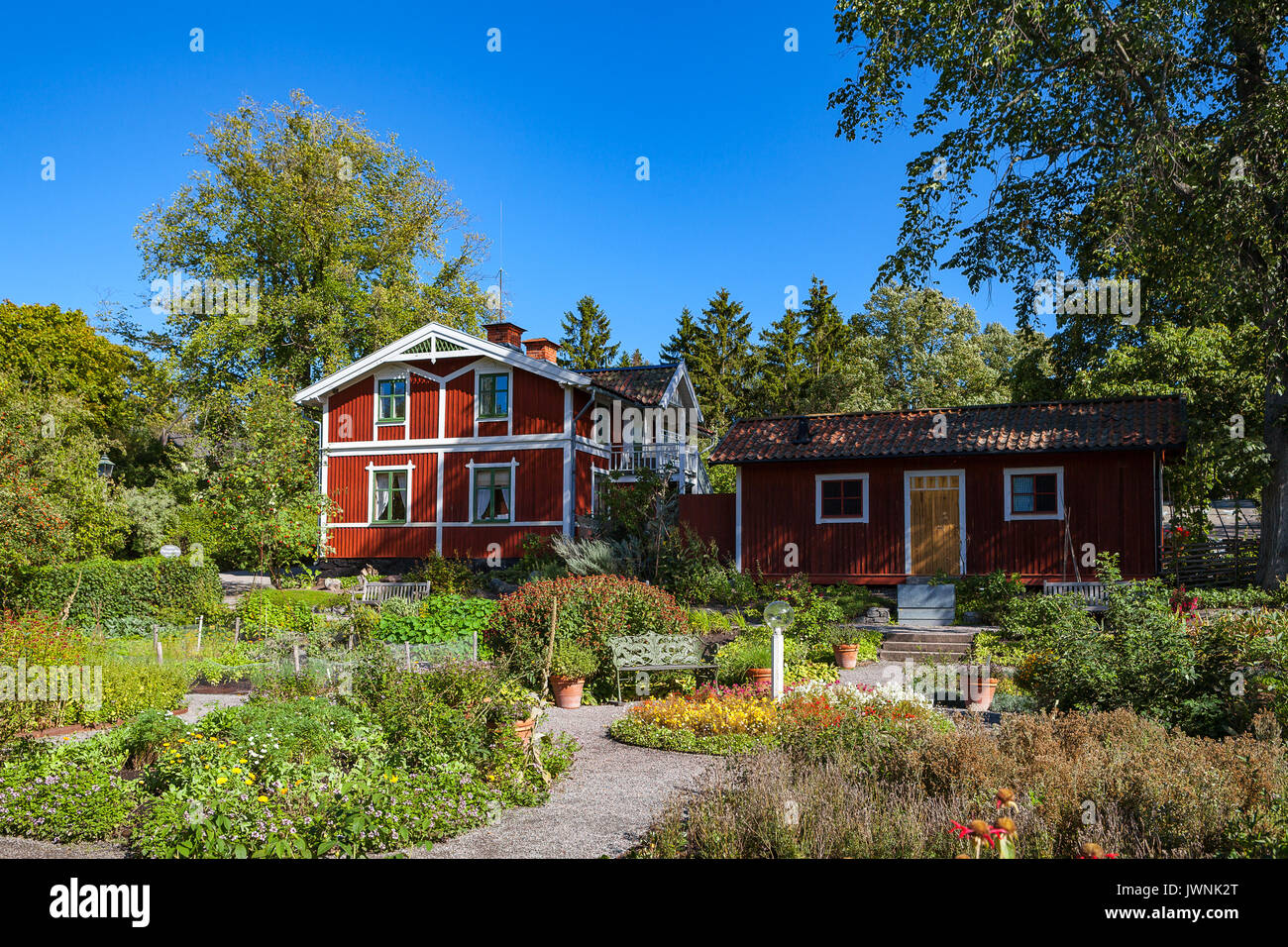 Traditional swedish farm house hi-res stock photography and images - Alamy