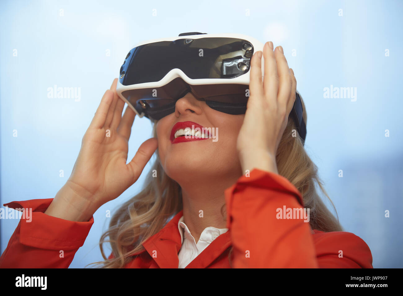 Modern red vr glasses hi-res stock photography and images - Alamy