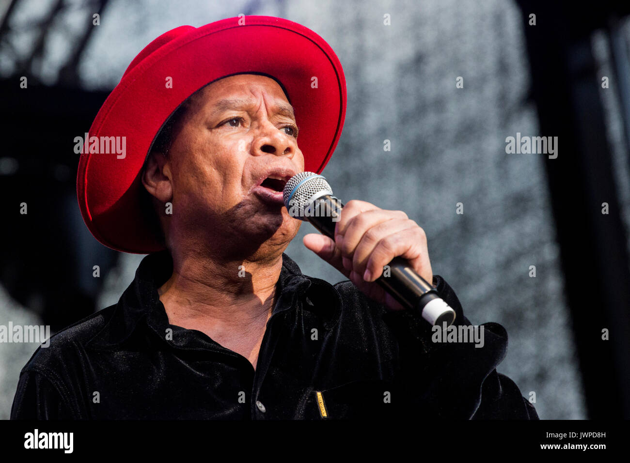 Derv hi-res stock photography and images - Alamy