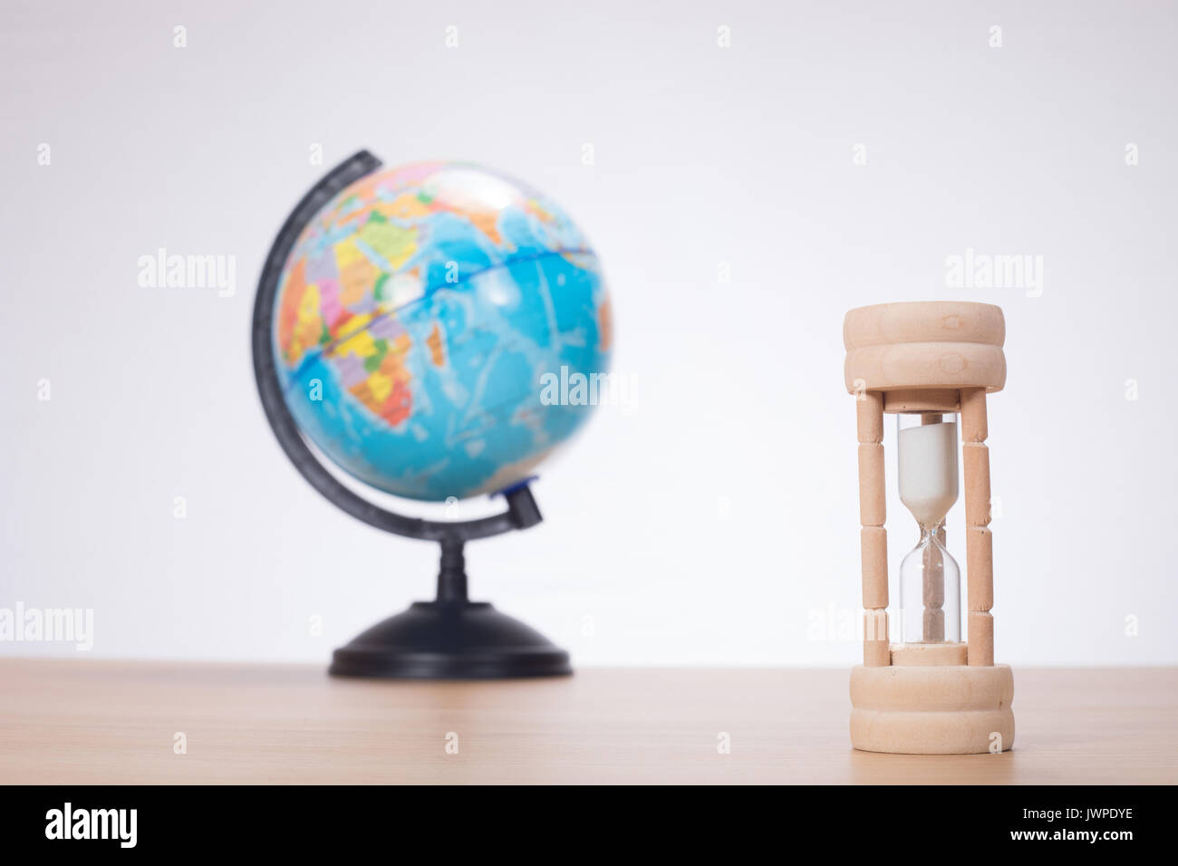 Spinning hour glass hi-res stock photography and images - Alamy