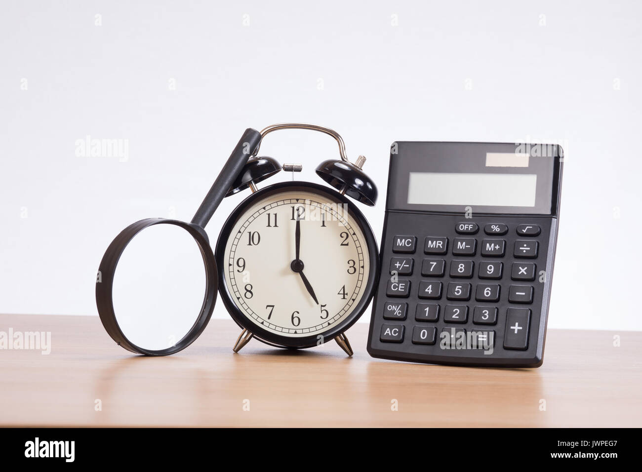 Analog and digital clock hi-res stock photography and images - Alamy