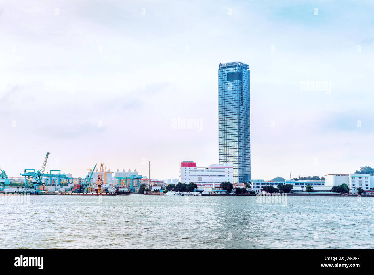 Deep sea port container ships hi-res stock photography and images - Alamy