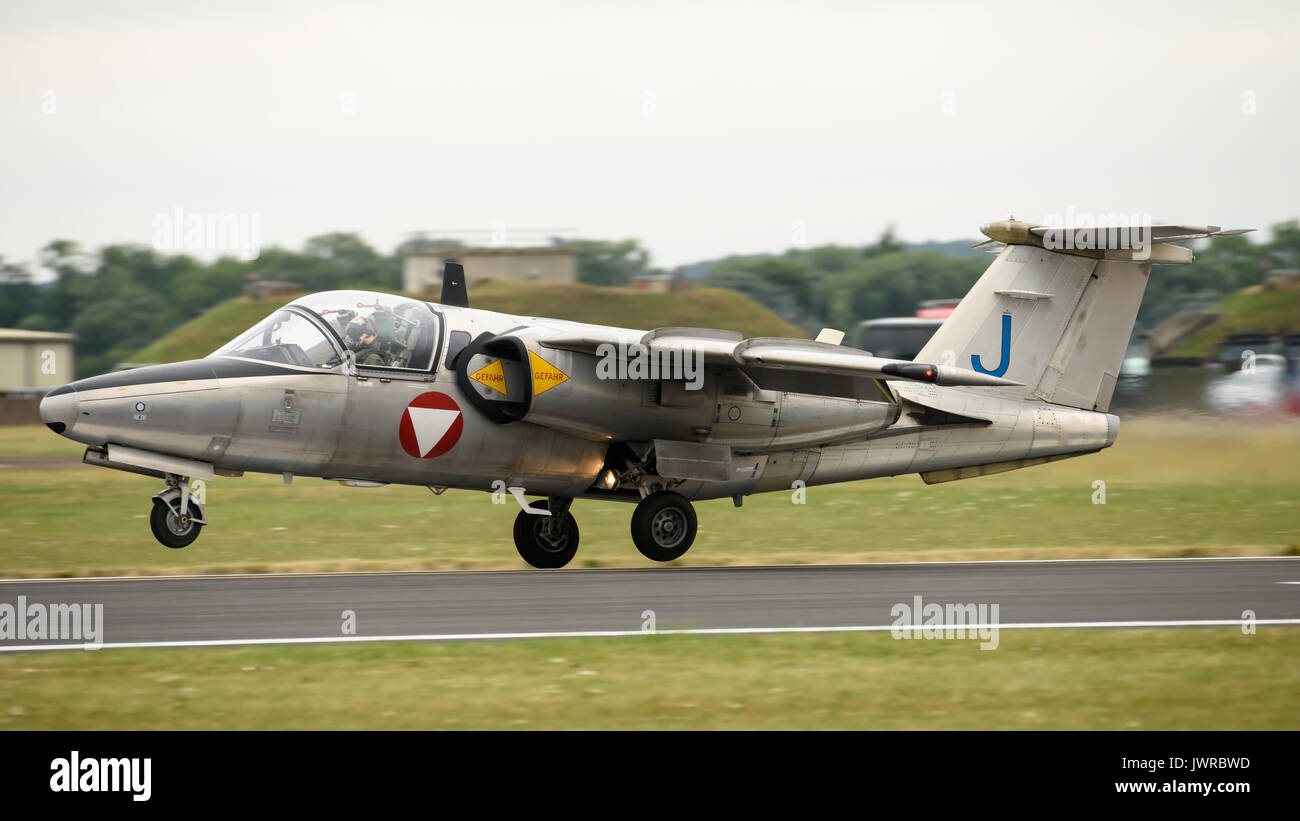Saab 105 hi-res stock photography and images - Alamy