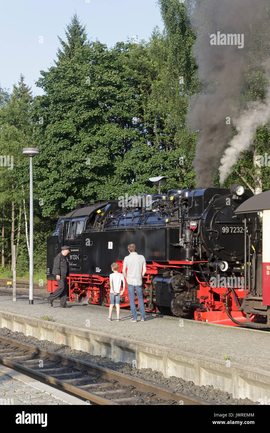 Steam locomotive train station northern hi-res stock photography and ...