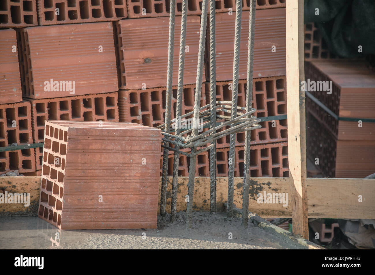 New bricks building tools hi-res stock photography and images - Alamy