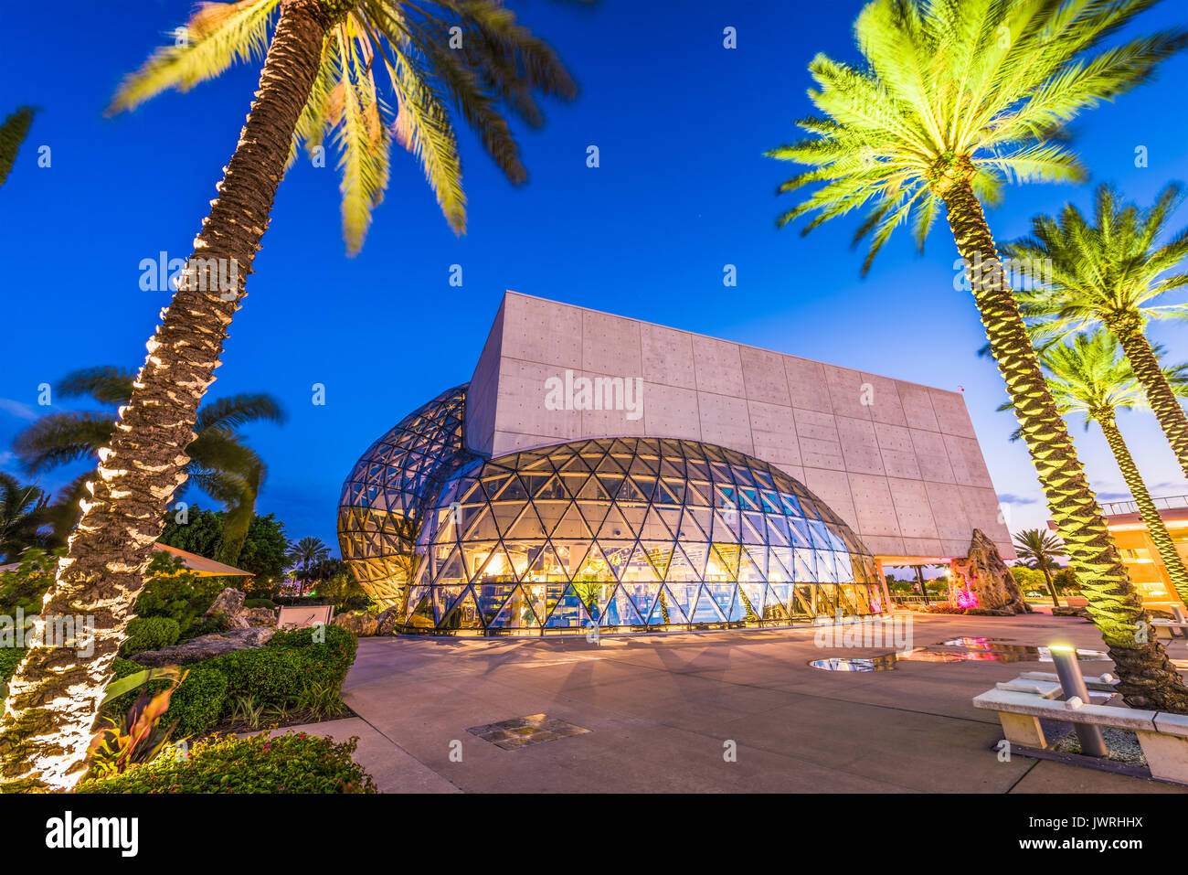 ST. PETERSBURG, FLORIDA - APRIL 6, 2016: Exterior of the Salvador Dali ...