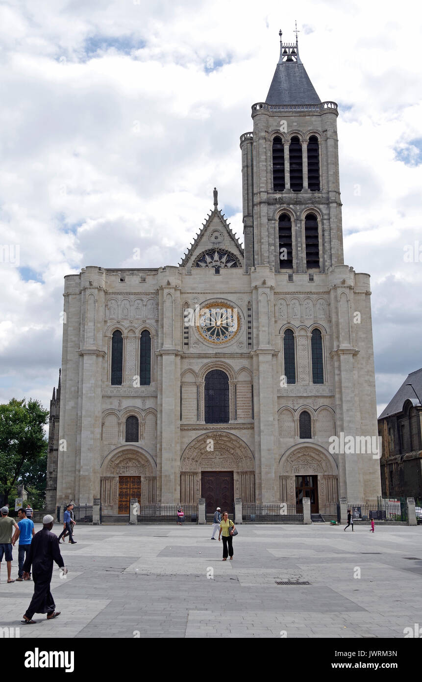 St denis abbey, paris hi-res stock photography and images - Alamy