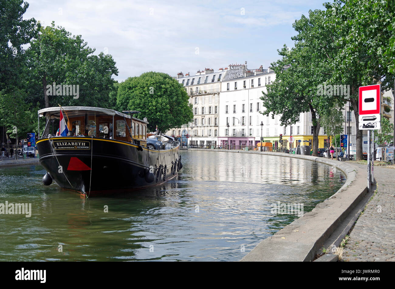 The MV Elizabeth, built for river and canal cruising, heading slowly ...