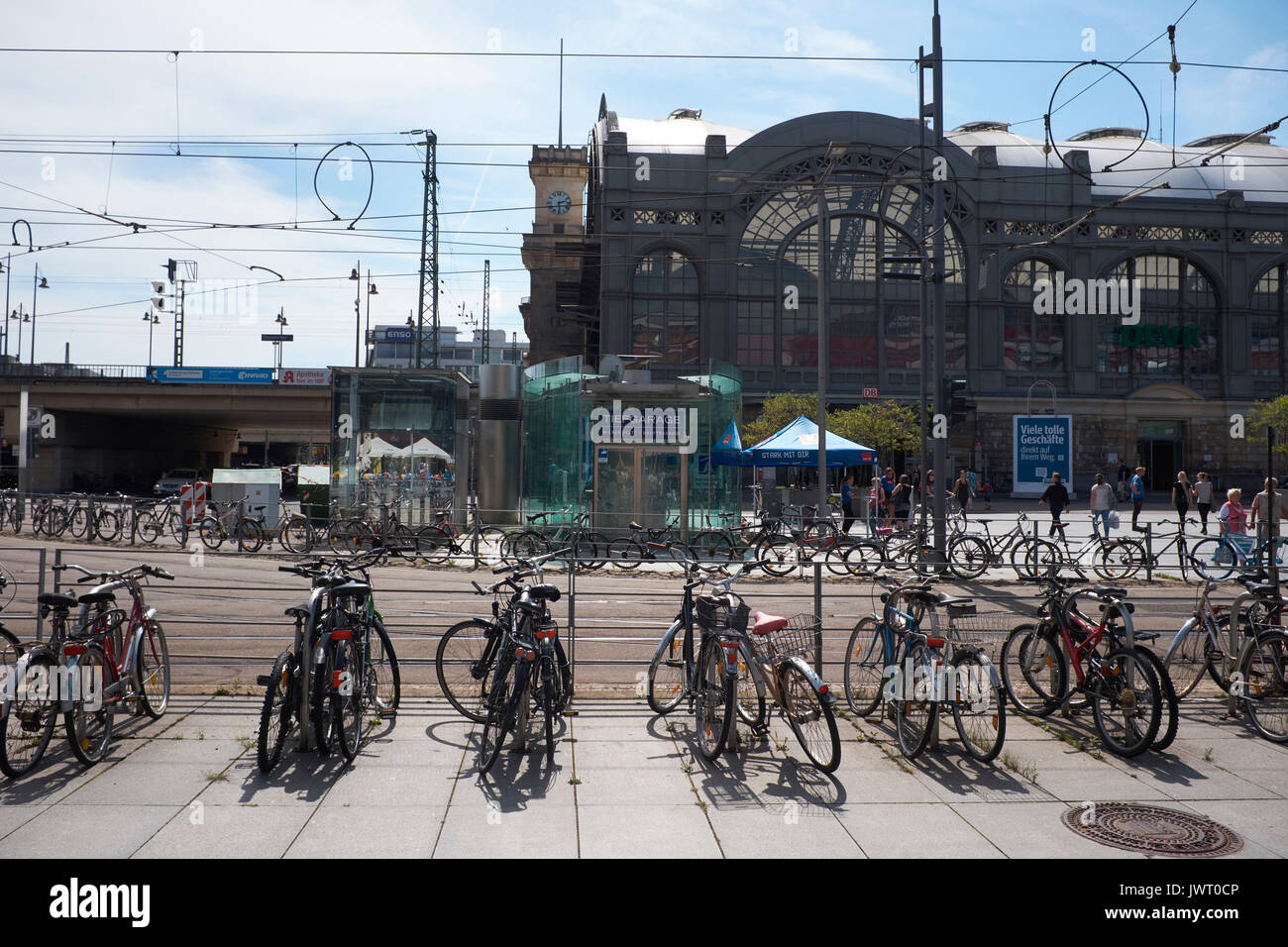 Dresden hauptbahnhof hi-res stock photography and images - Alamy