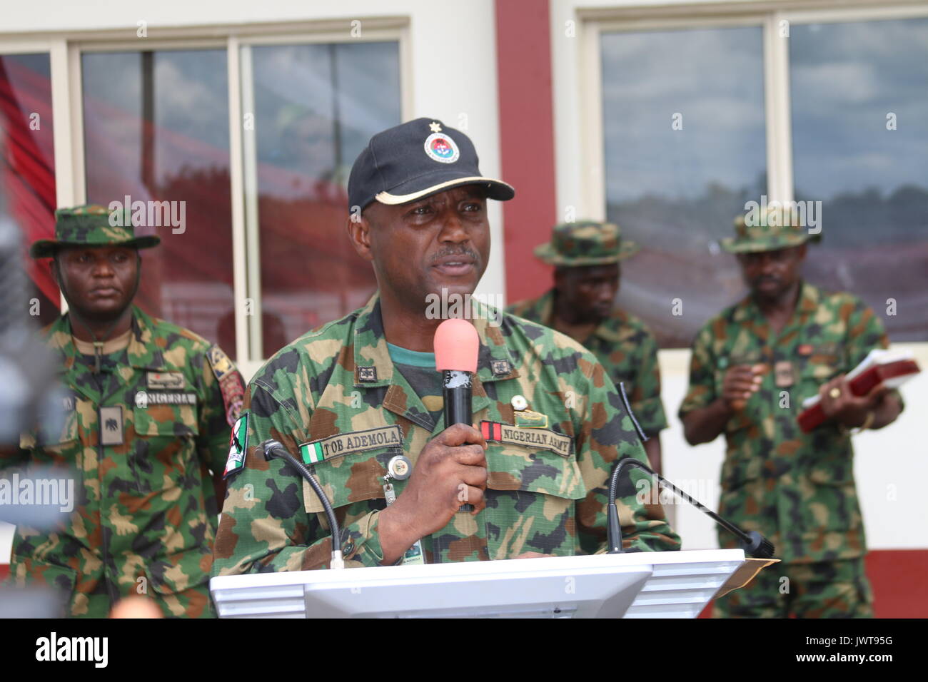 Amphibious training school hi-res stock photography and images - Alamy