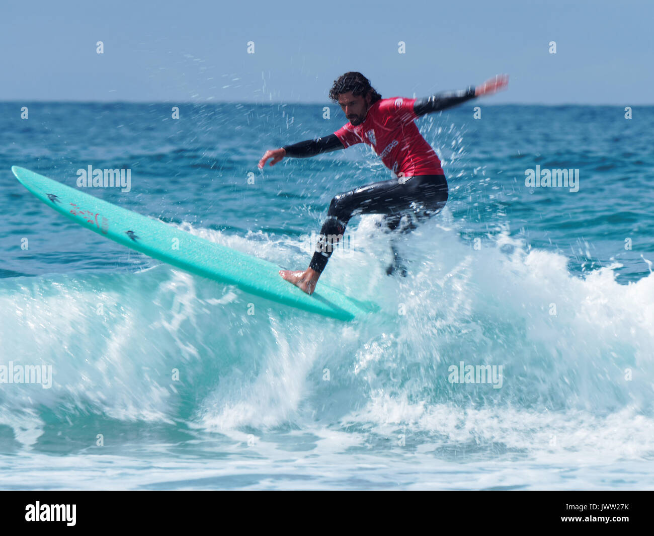 Female pro longboard hi-res stock photography and images - Alamy