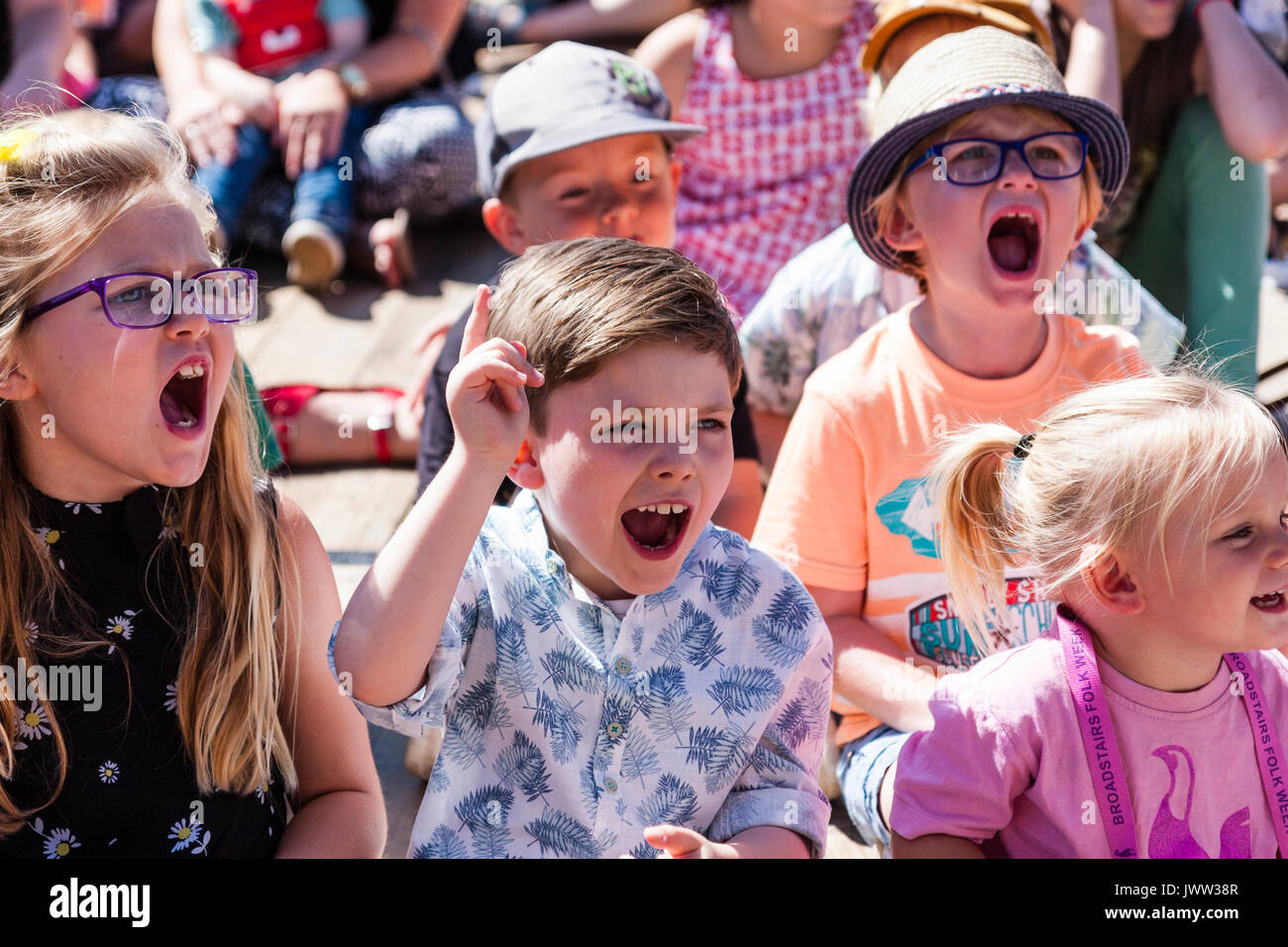 Laughing Audience Children High Resolution Stock Photography and Images ...
