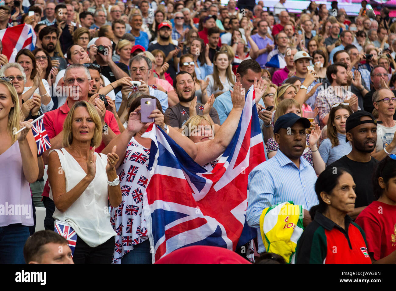 Team gb fans hi-res stock photography and images - Alamy