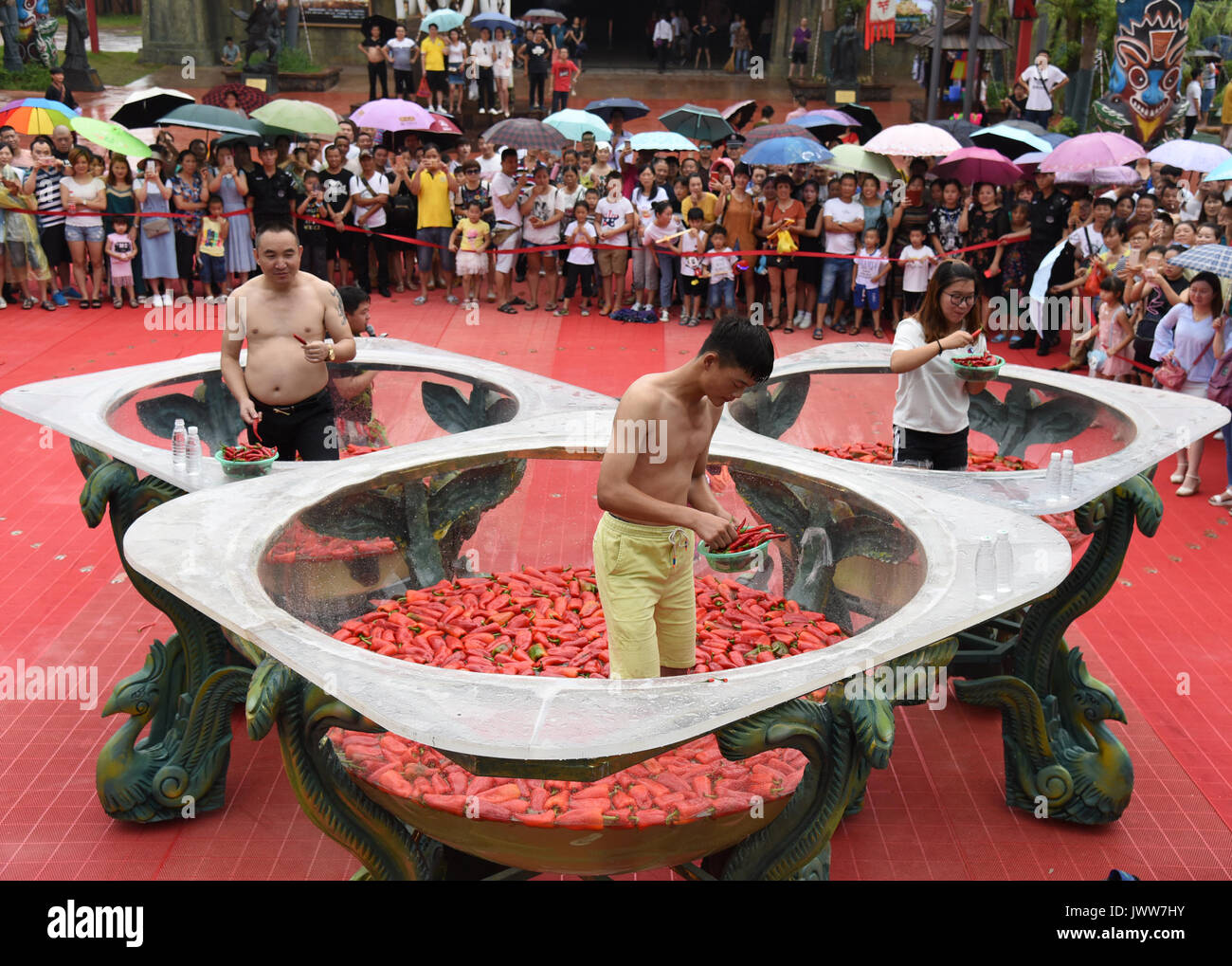 Chilli eating contest hi-res stock photography and images - Alamy