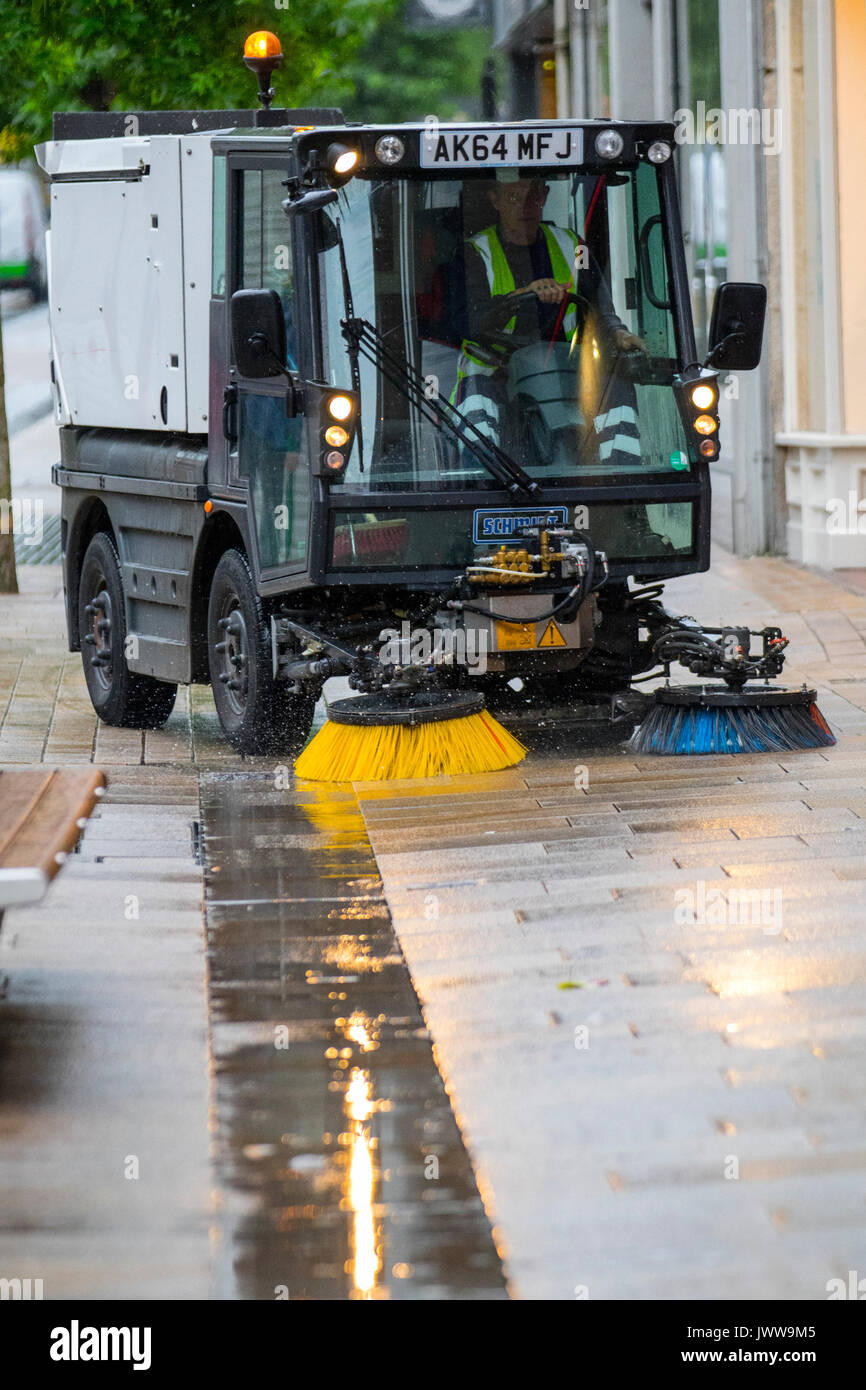 Schmidt street sweeper vehicles hi-res stock photography and images - Alamy