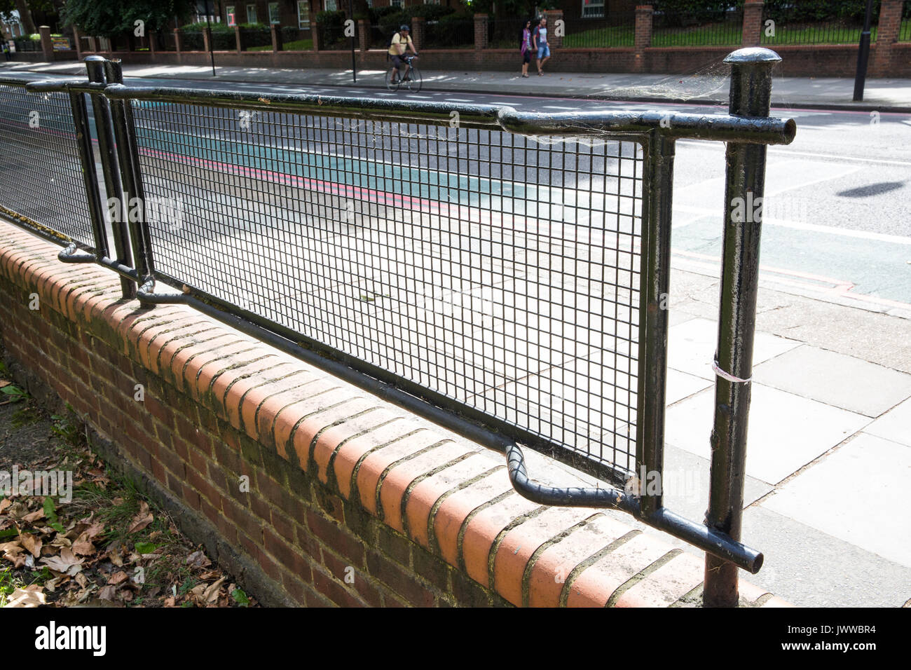 London, UK. 14th August, 2017. 'Stretcher fences' on the Glebe Estate ...