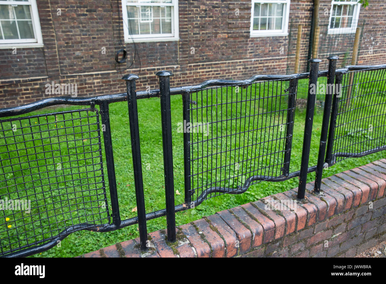 London, UK. 14th August, 2017. 'Stretcher fences' on the Rockingham ...