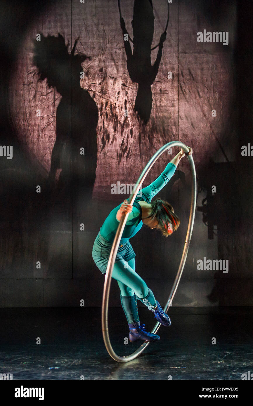 Cyr wheel hi-res stock photography and images - Alamy