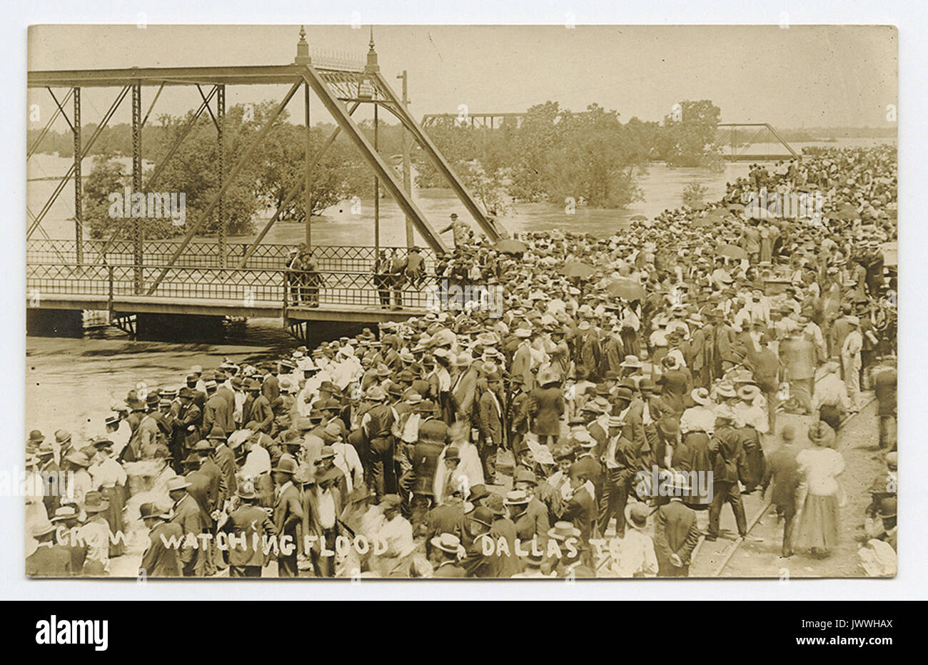 Crowd Watching Flood, Dallas, Texas Stock Photo - Alamy