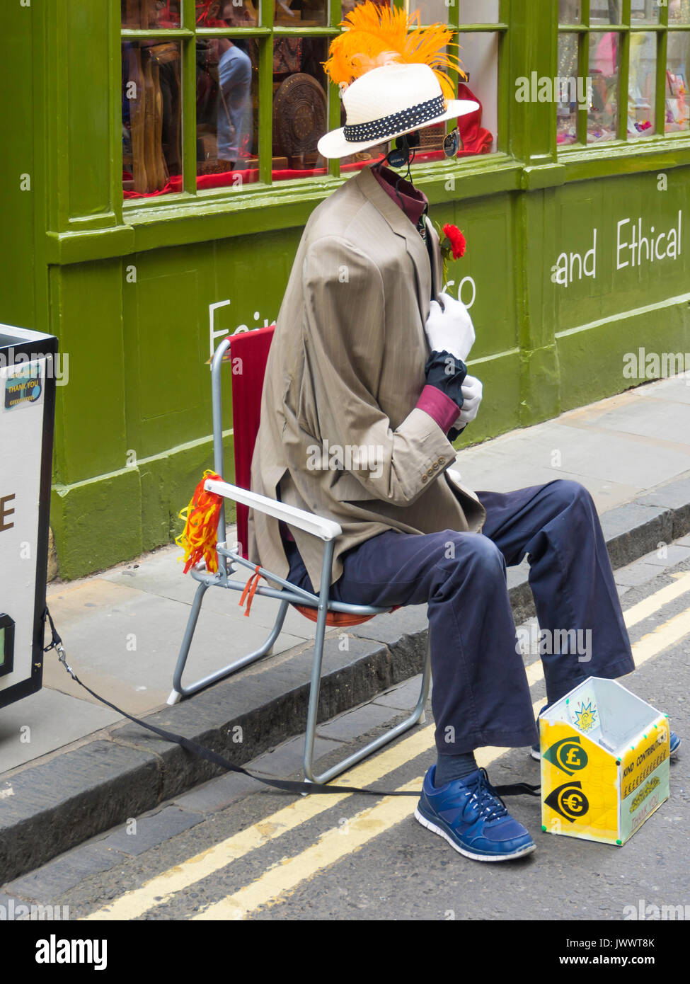 Man posing as a living statue of The Invisible Man in York City centre ...