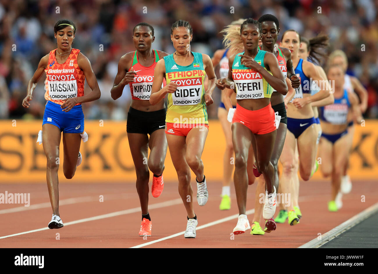 Ethiopia's Letesenbet Gidey (centre) competes in the Women's 5000m ...