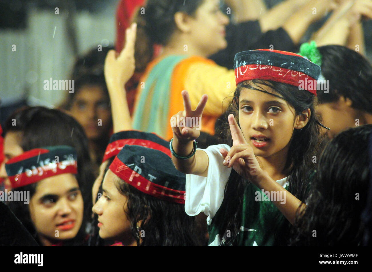 Rawalpindi, Pakistan. 13th Aug, 2017. Activist of Pakistan Tehreek ...