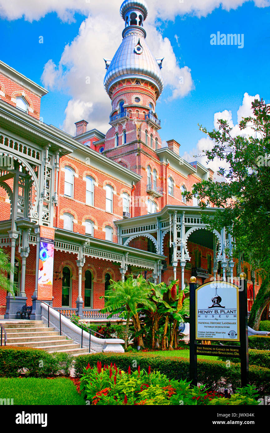 The Henry B. Plant museum and official entrance to the University of ...