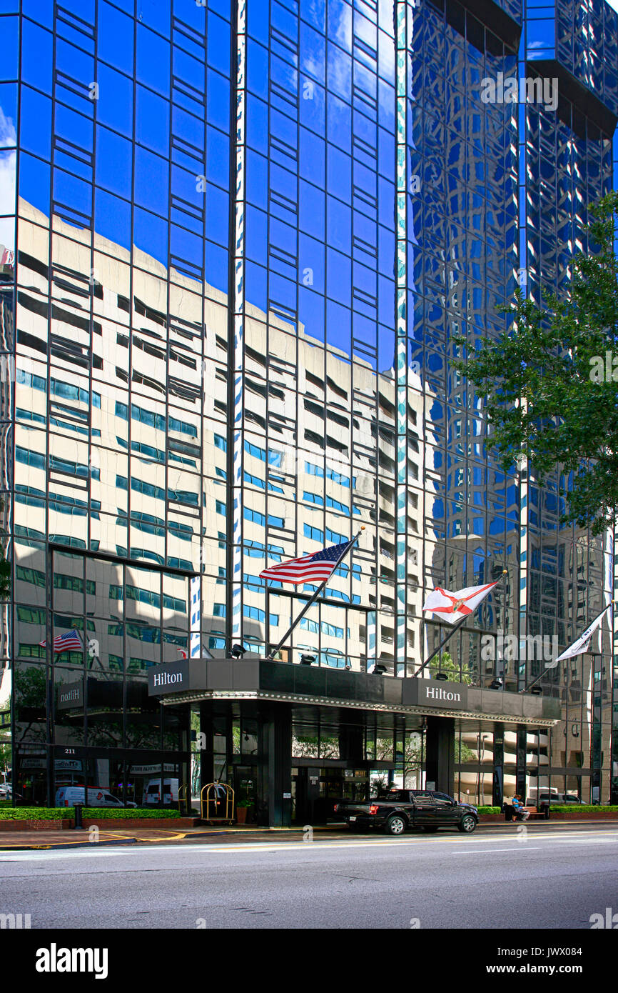 Hilton hotel tower street hi-res stock photography and images - Alamy