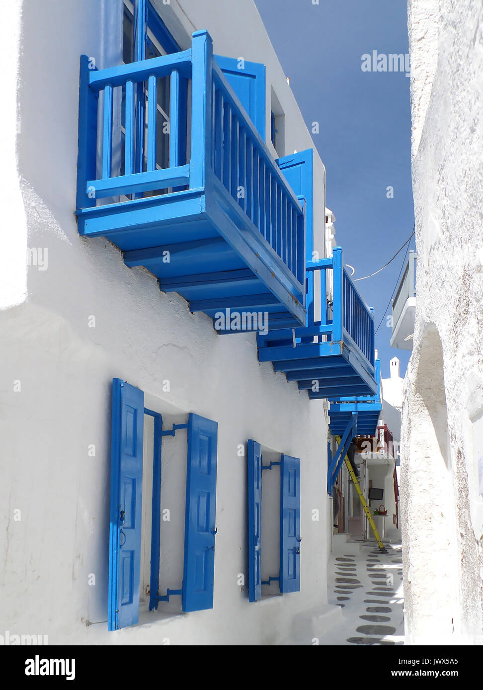 Mykonos stone walkway hi-res stock photography and images - Alamy