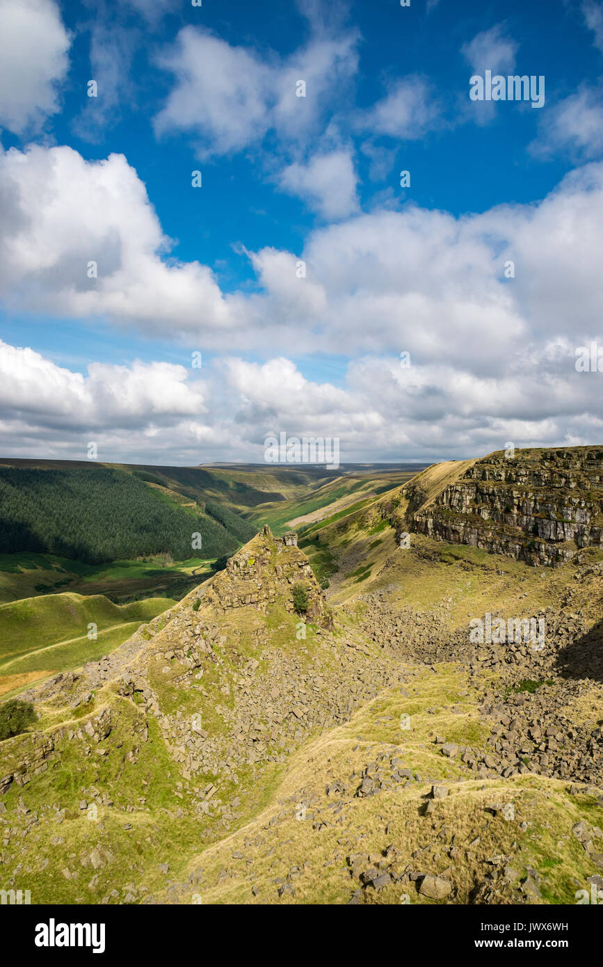 Alport Castles, A dramatic natural feature in the Alport valley, Peak ...