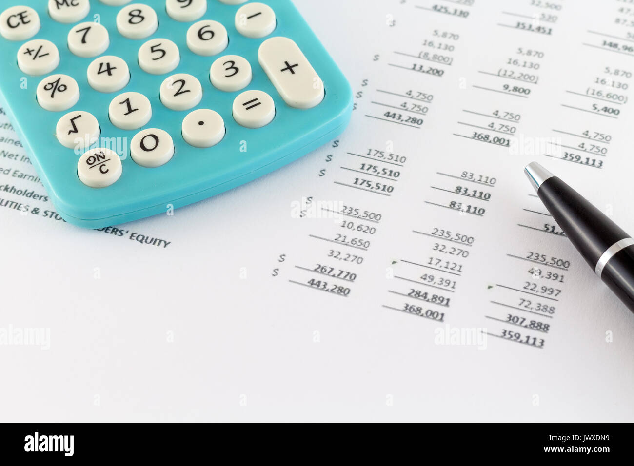 Balance sheet hi-res stock photography and images - Alamy