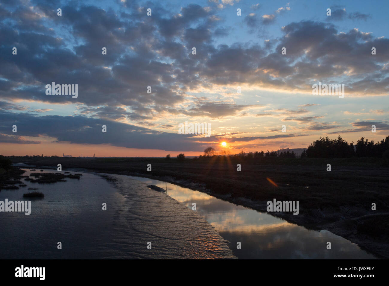 Two tree island essex hi-res stock photography and images - Alamy