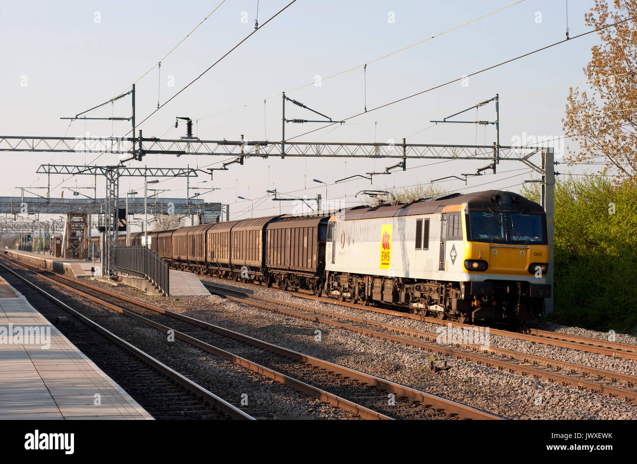 Class 92 Electric Locomotive High Resolution Stock Photography and ...