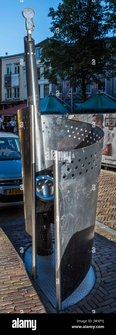 Urinal High Resolution Stock Photography and Images - Alamy