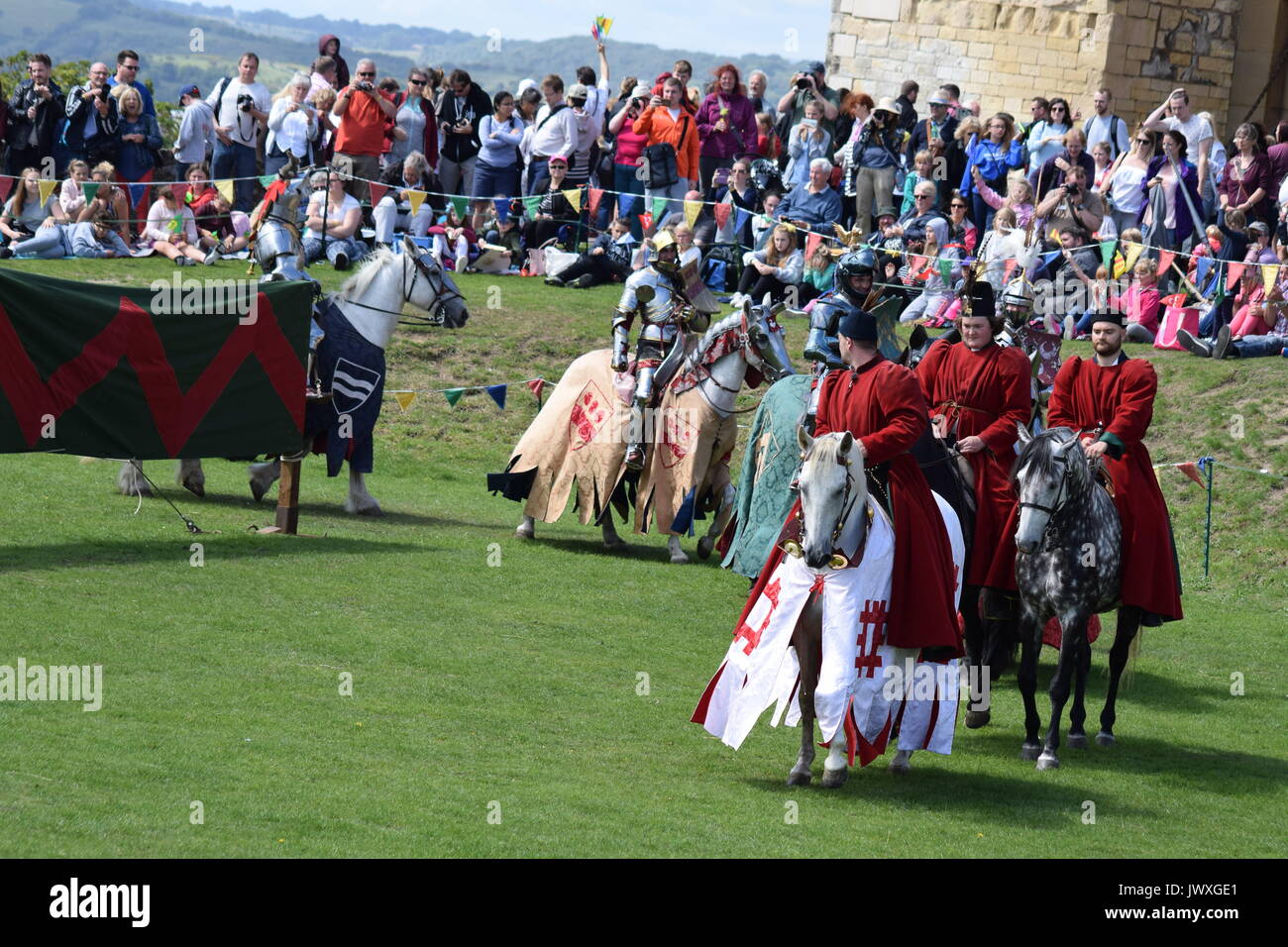 Dover castle red hi-res stock photography and images - Alamy