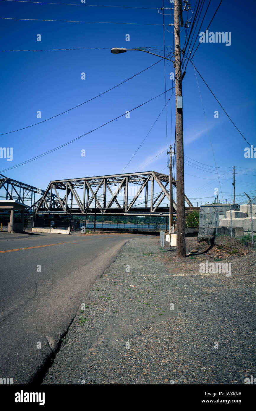 Industrial bridge architecture hi-res stock photography and images - Alamy