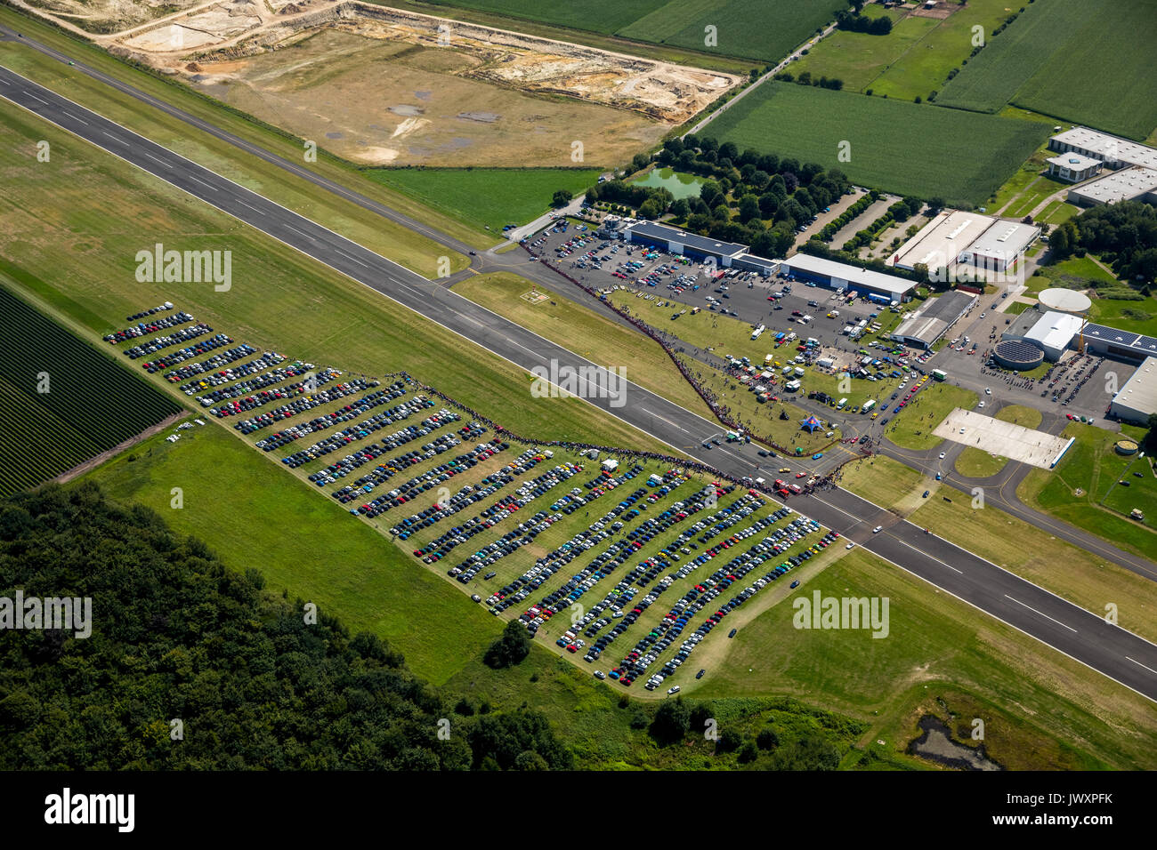 Drag racing hi-res stock photography and images - Alamy