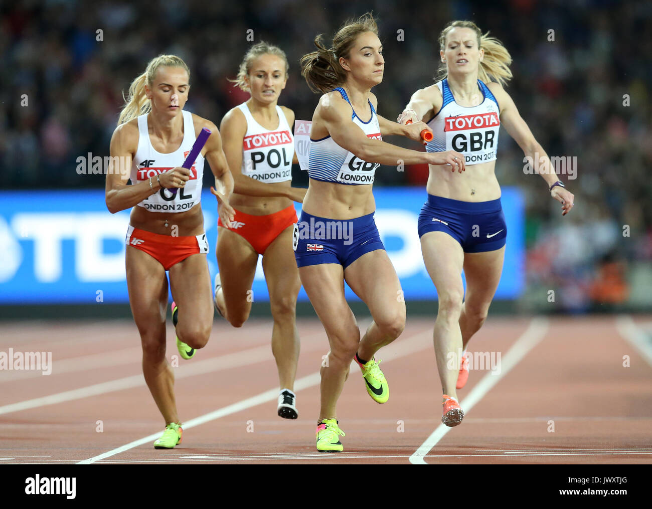 Great Britain's Emily Diamond and Eilidh Doyle in the Women's 4x400m ...